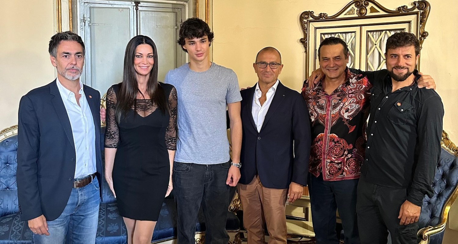 Sul set di "Tradita" a Jesi con Manuela Arcuri